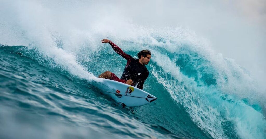 What Is Surfing? Is It Safe for Beginners in 2025?